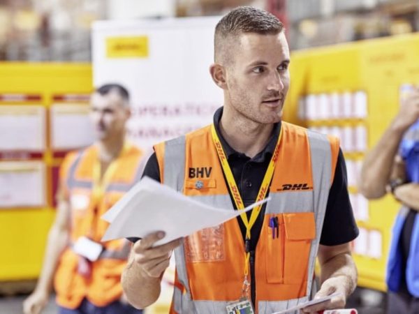 Successfully Coping with Peak Season: Seven Best Practices - DHL Consulting