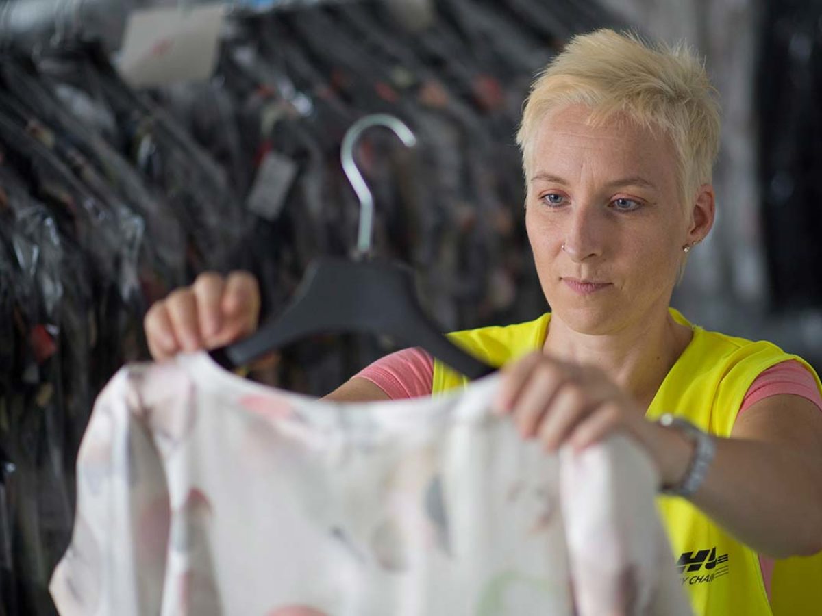 Made to Measure – Tailoring Benchmark Logistics for the Fashion ...